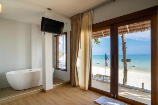 10 ที่พักเกาะเสม็ด ติดทะเล บรรยากาศดี อัปเดตใหม่ล่าสุด 2024 - Moohin